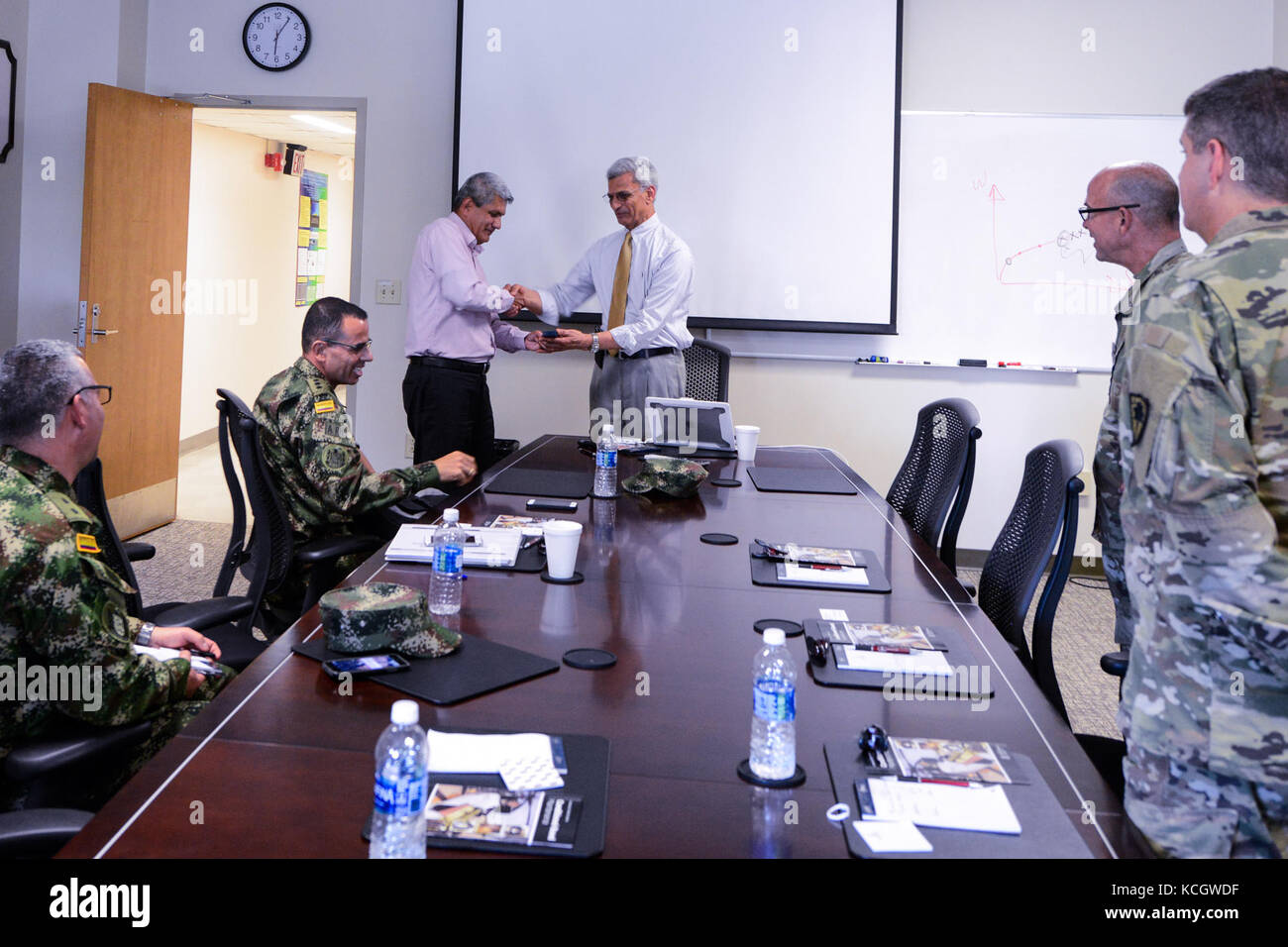 Colombian Army Maj. Gen. Nestor Rogelio Robinson, Columbian Army ...
