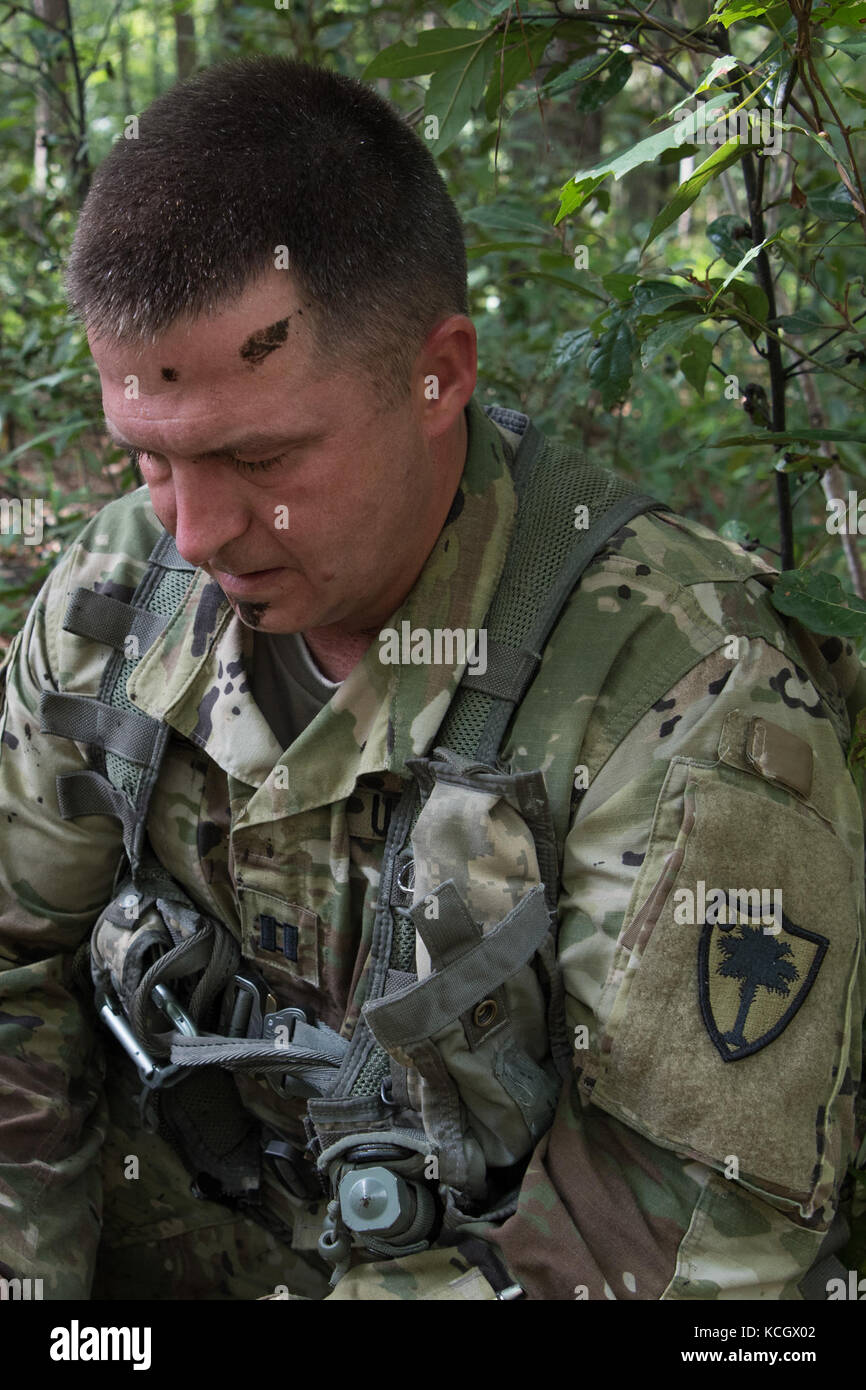 U.S. Army soldiers with the South Carolina National Guard's 1-151 ...