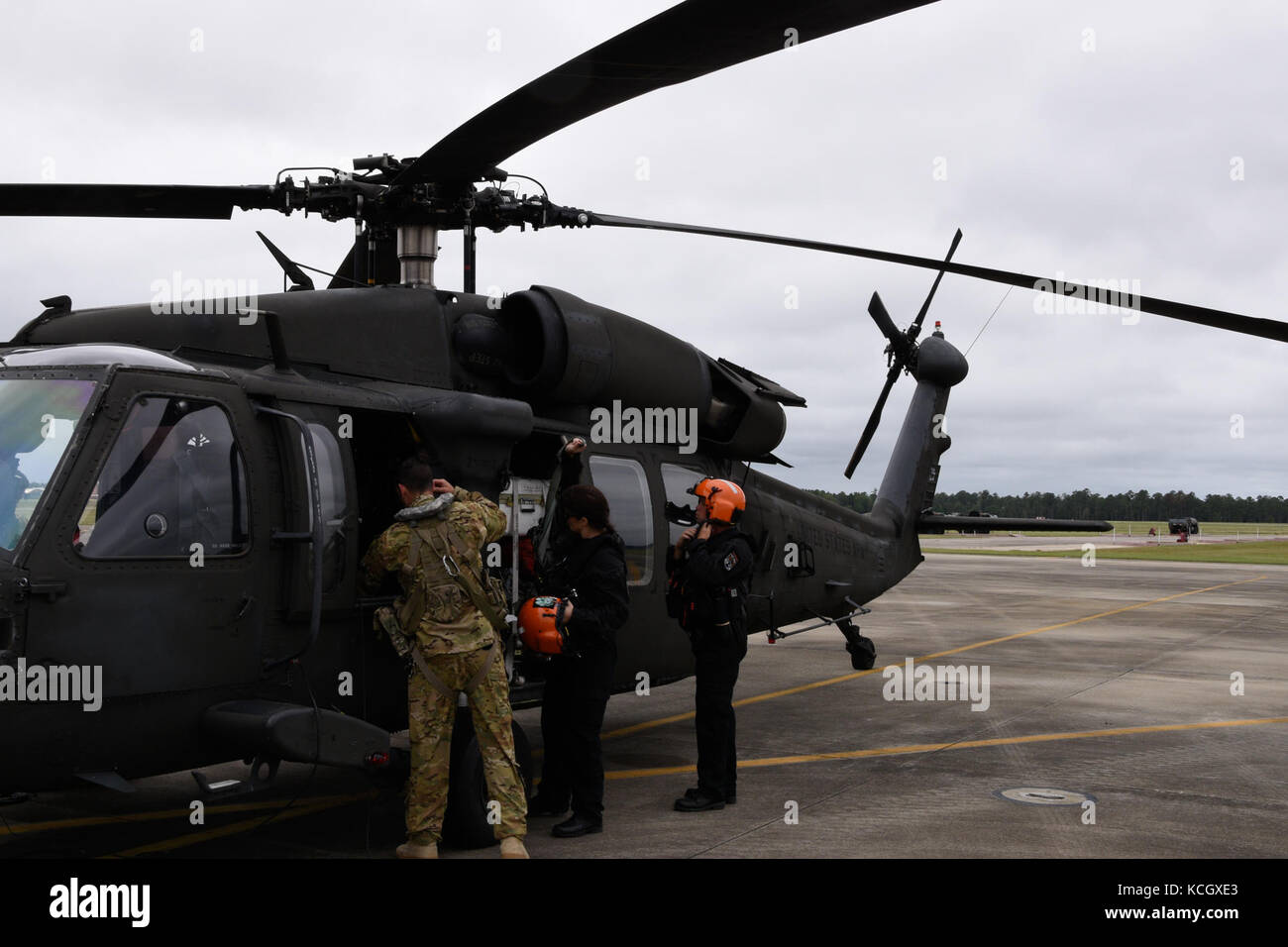 Members of the South Carolina Army National Guard's Helicopter Aquatic ...