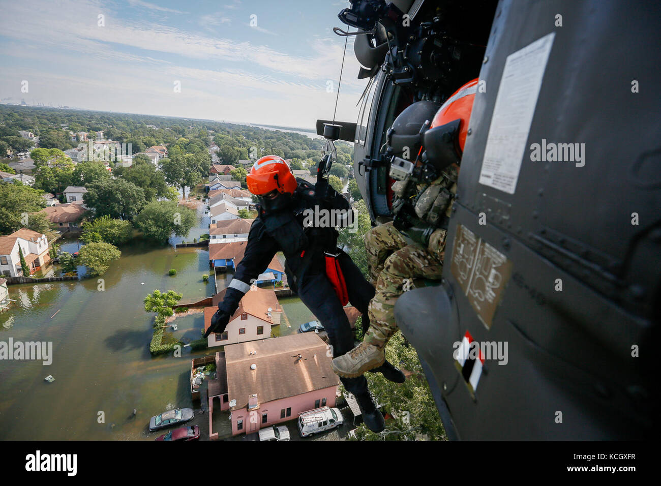 Members of the South Carolina's Helicopter Aquatic Rescue Team (SC-HART ...