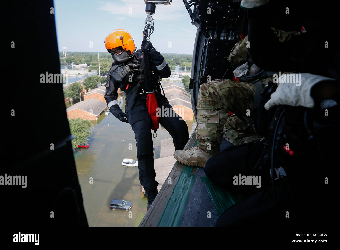 Members of the South Carolina's Helicopter Aquatic Rescue Team (SC-HART ...