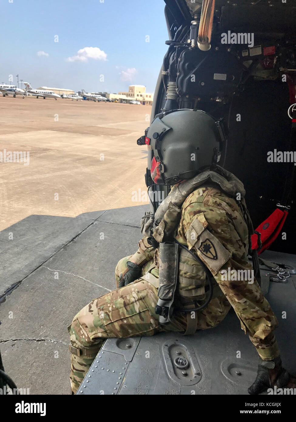 South Carolina Army National Guard Soldiers and civilian rescuers of ...