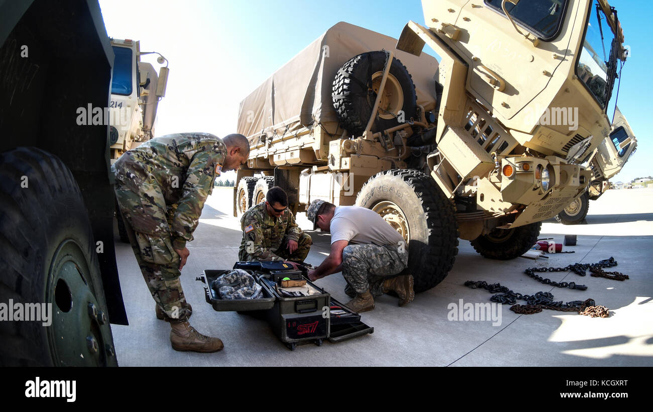 New Jersey National Guard Soldiers assigned to the 253rd Transportation ...