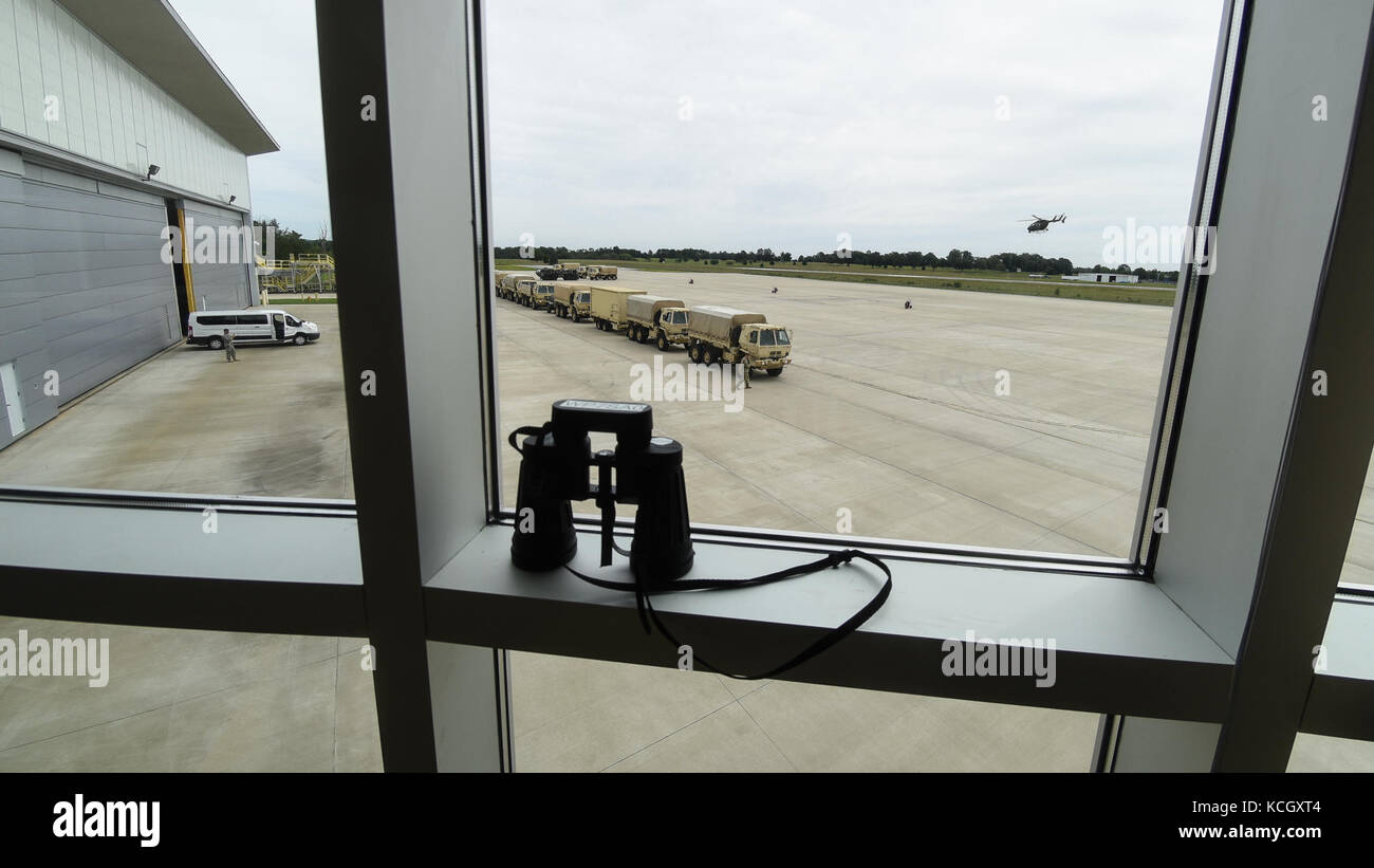 New Jersey National Guard Soldiers assigned to the 253rd Transportation ...