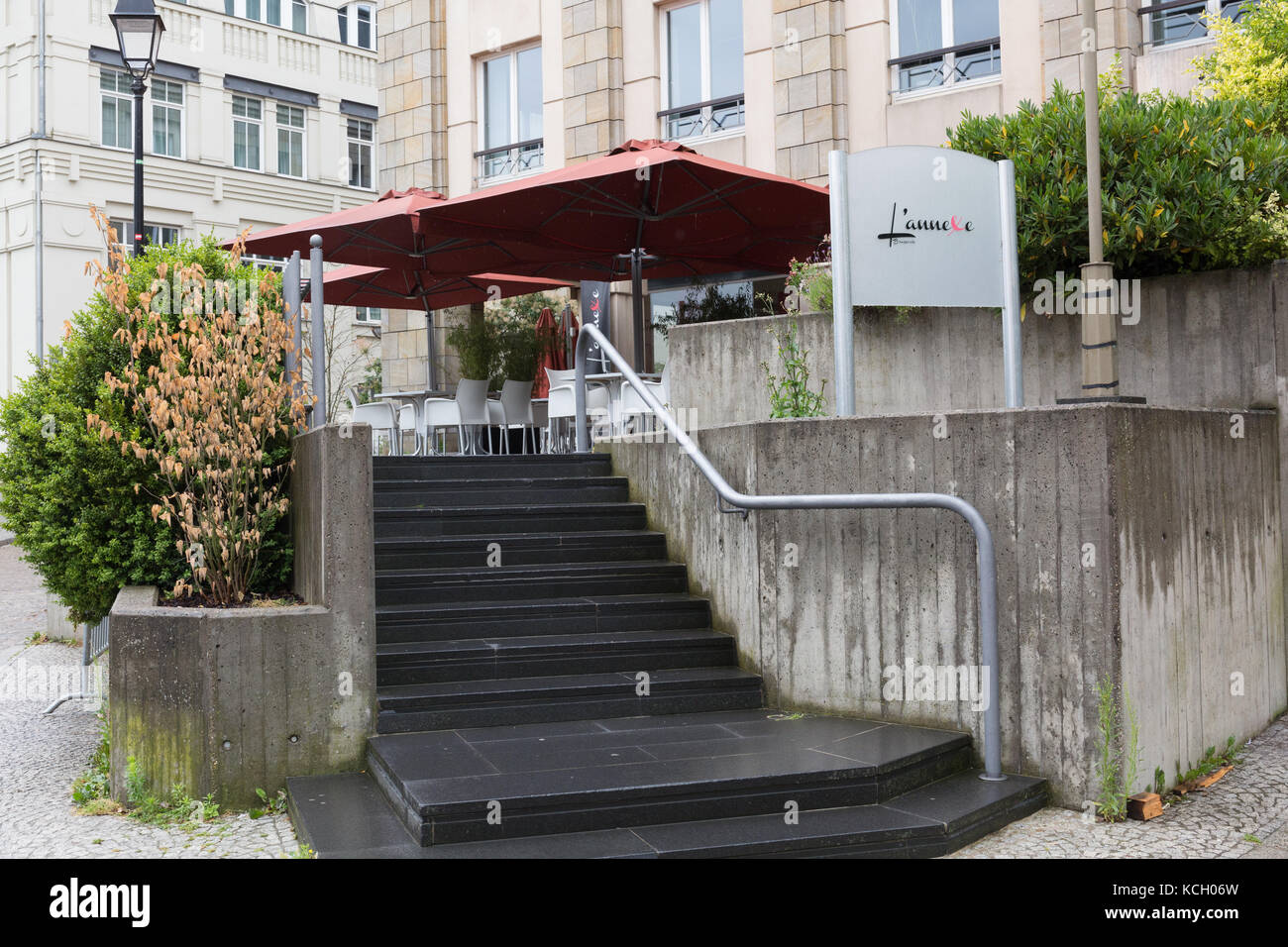 Lannexe restaurant hi-res stock photography and images - Alamy