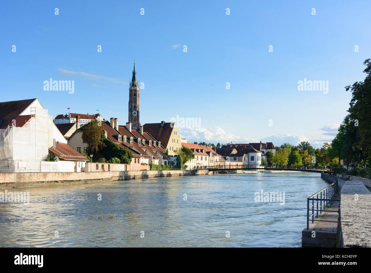 river Große Isar, church cathedral Sankt Martin (Saint Martin), castle ...