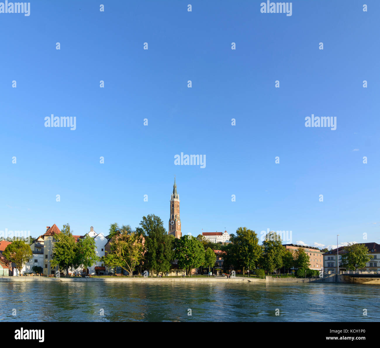 river Große Isar, church cathedral Sankt Martin (Saint Martin), castle ...