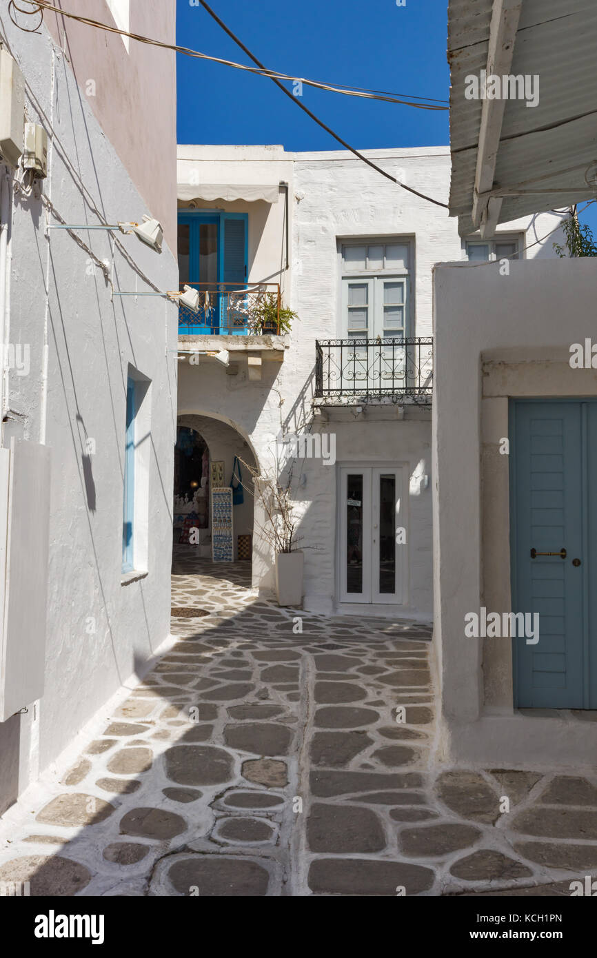 Typical white house in town of Parakia, Paros island, Cyclades, Greece ...