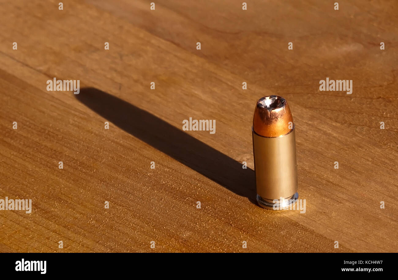 Automatic shell hi-res stock photography and images - Alamy