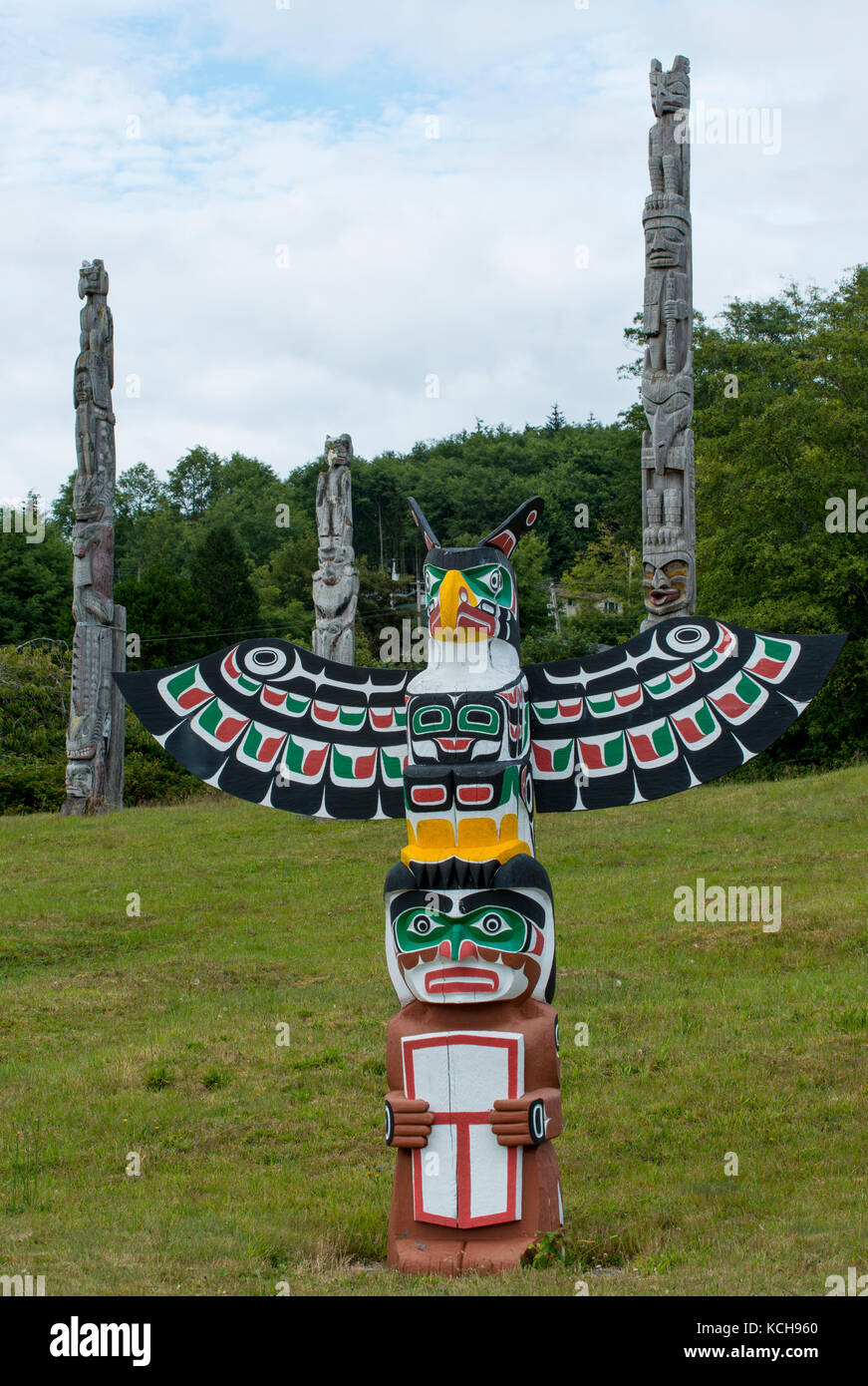 Aboriginal burial poles hi-res stock photography and images - Alamy
