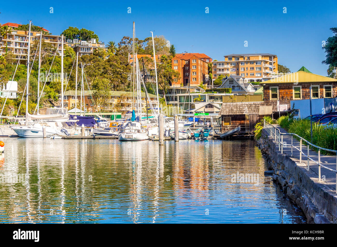 Boats and yachts in Mosman Bay in Sydney Harbour, NSW, Australia Stock ...