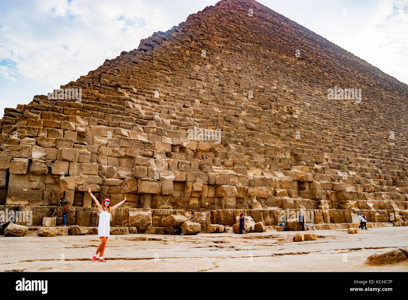 Egypt pyramid girl hi-res stock photography and images - Alamy