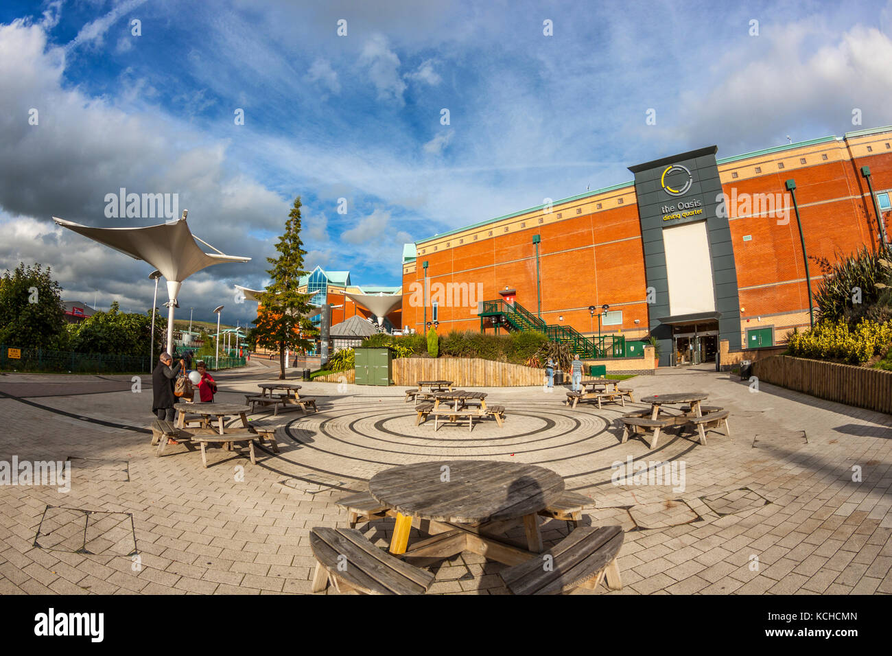 Meadowhall shopping centre sheffield hi-res stock photography and ...
