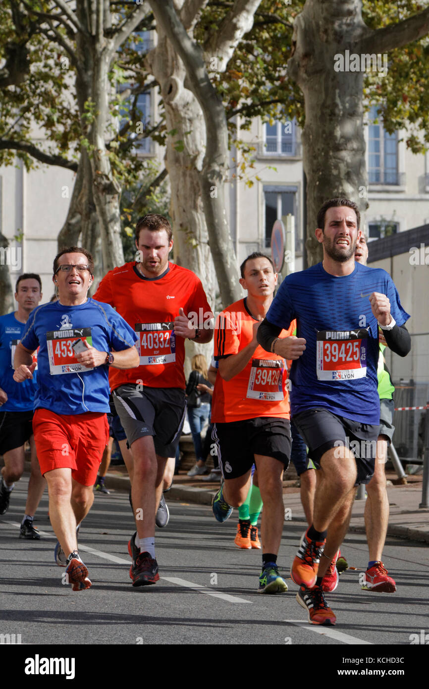 LYON, FRANCE, October 2, 2016 : 27,564 runners take part in the seventh ...