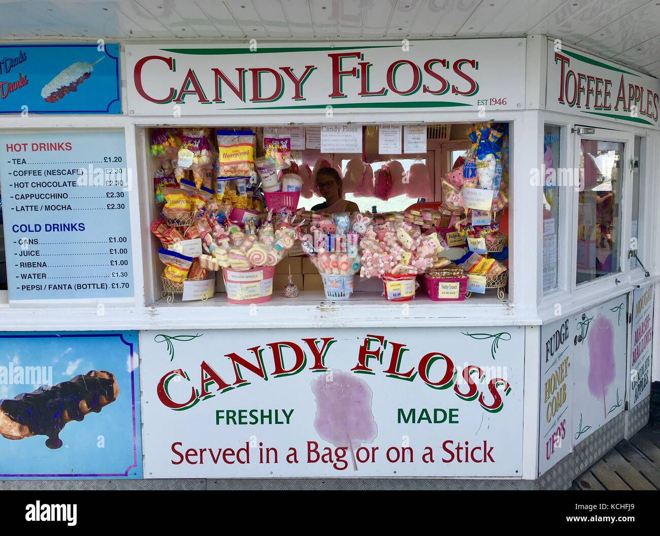 Candy floss pier hi-res stock photography and images - Alamy