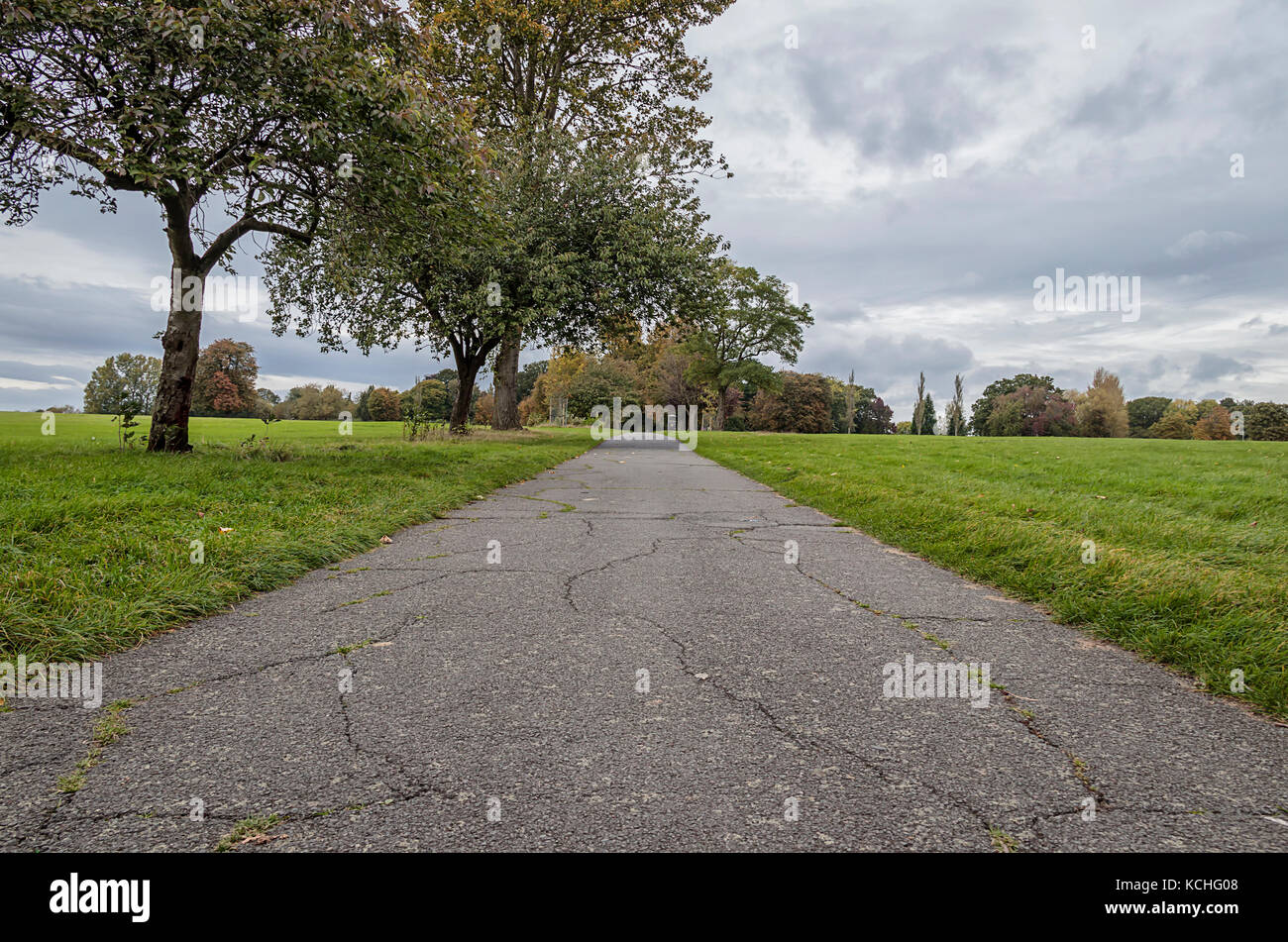 Cracked Path In Braunstone Park, Leicester Stock Photo - Alamy