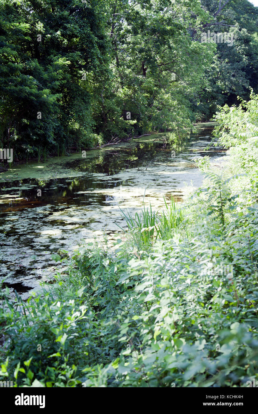 Trail towpath hi-res stock photography and images - Alamy