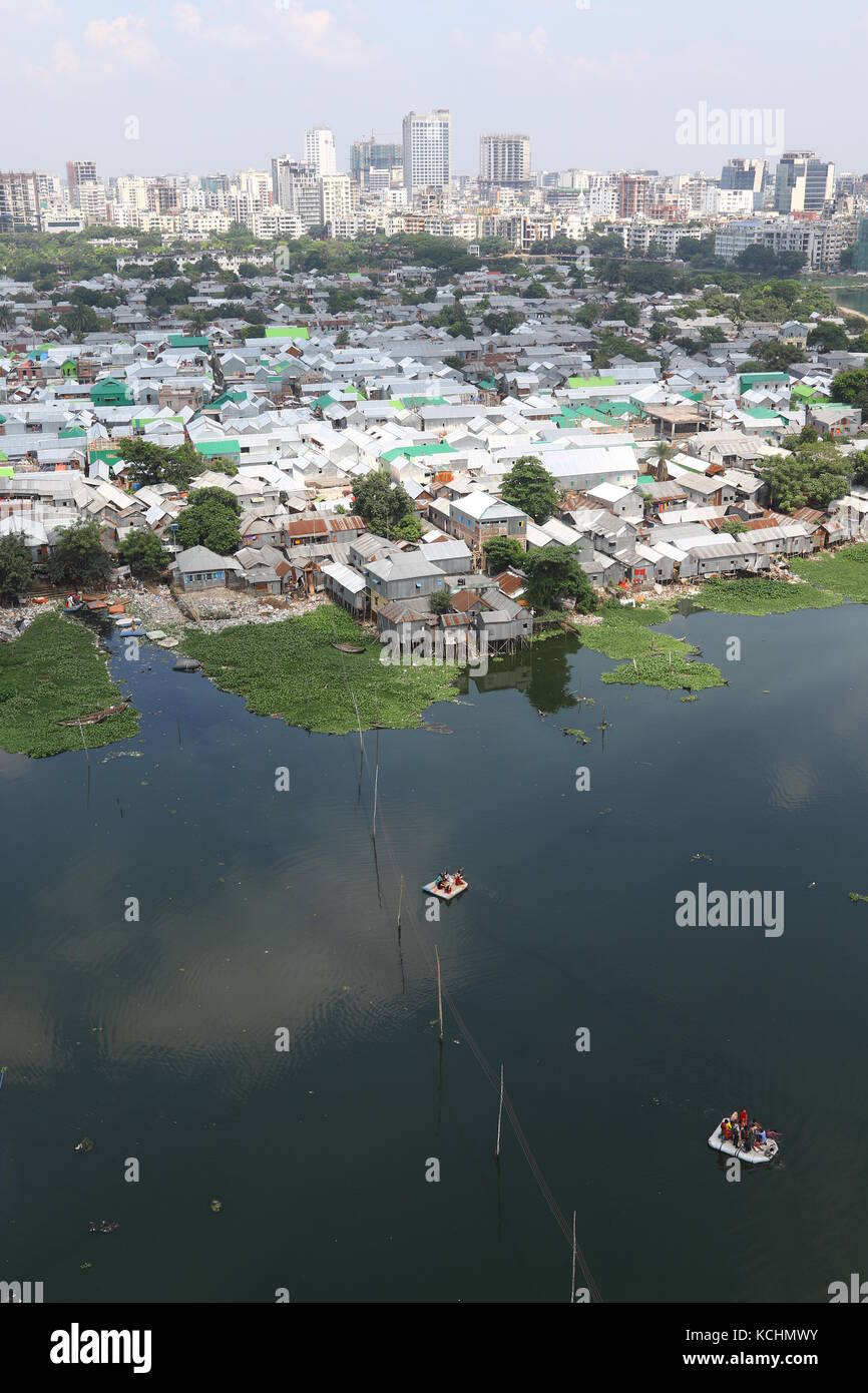 A view of Korail slum, one of Bangladesh's largest slums in Gulshan ...