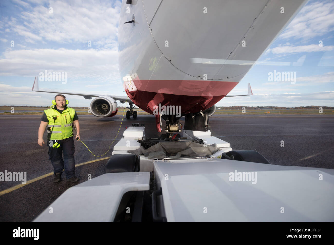 Aircraft cable High Resolution Stock Photography and Images - Alamy