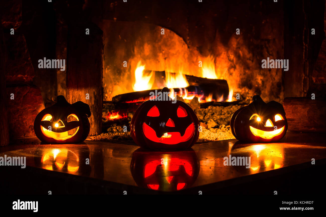 Nigth moon hi-res stock photography and images - Alamy