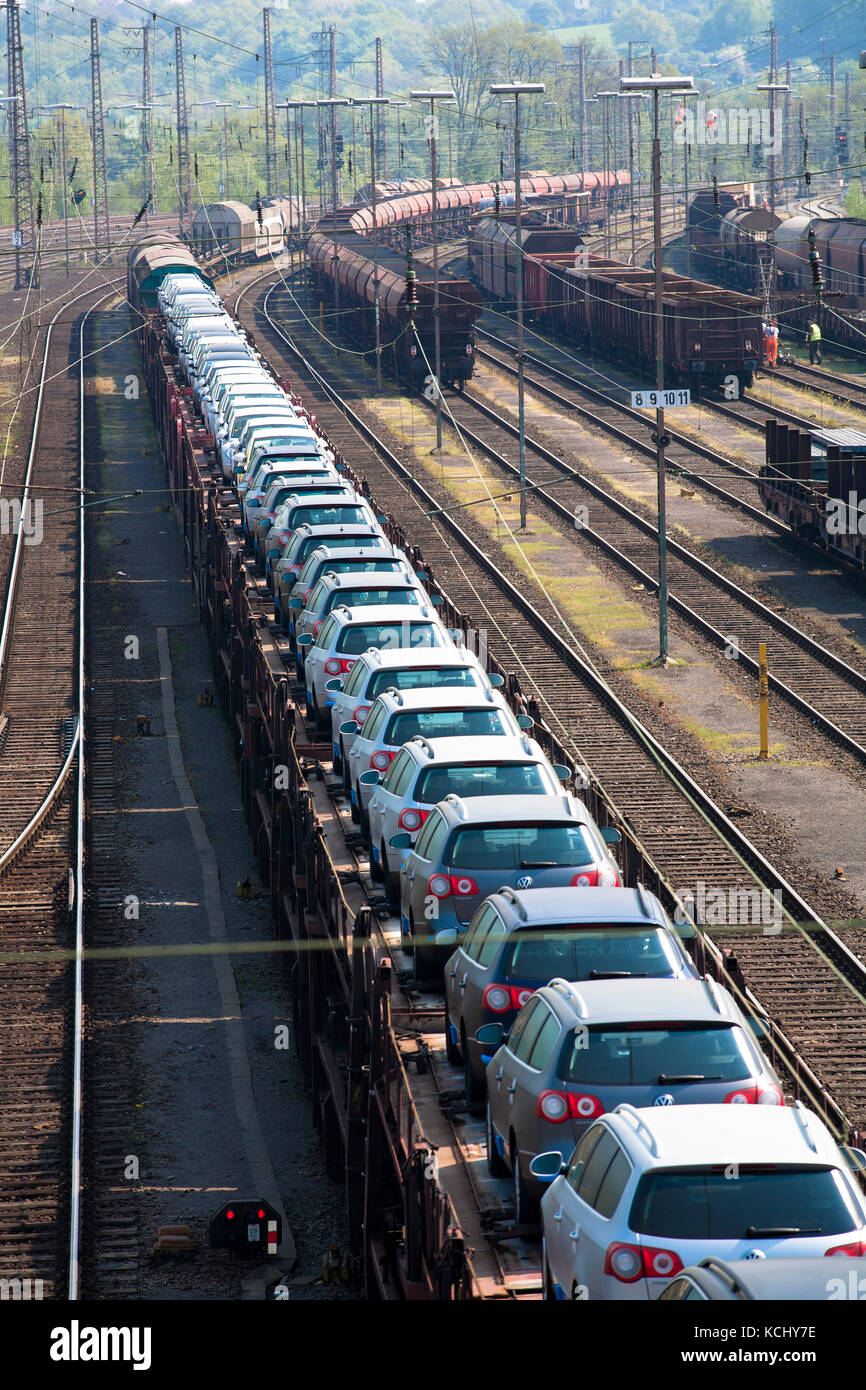 Freight train of deutsche bahn and schienen hi-res stock photography ...
