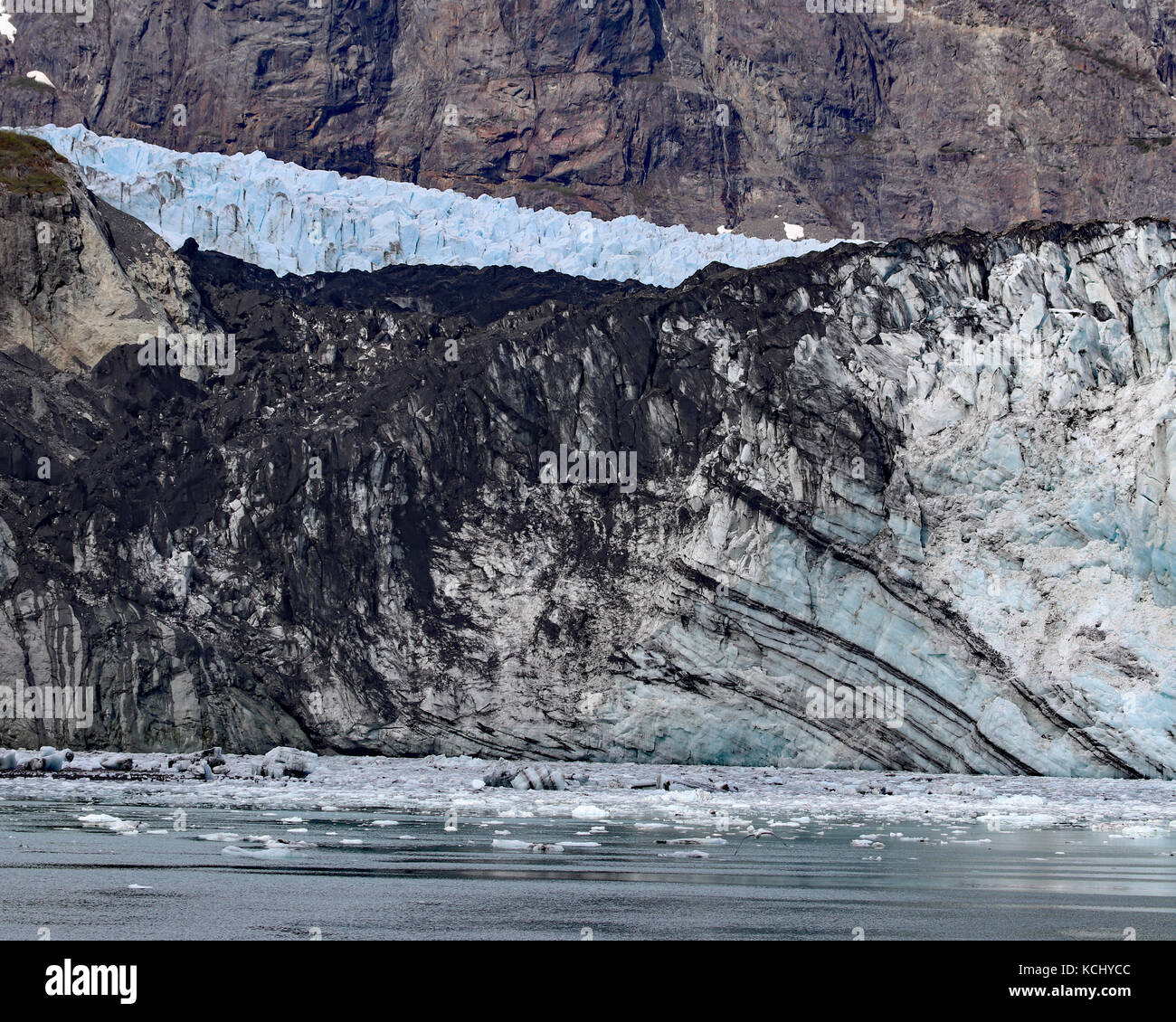 Black glaciers hi-res stock photography and images - Alamy