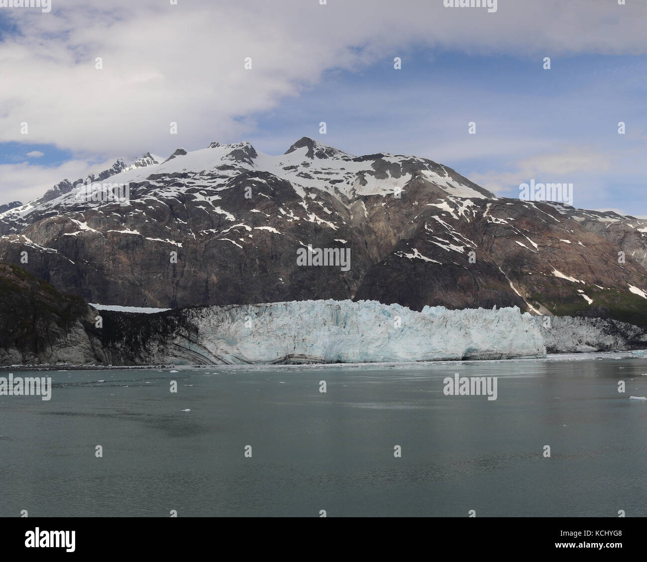 Landscape showing Mount Root and Margerie glacier in Glacier Bay ...