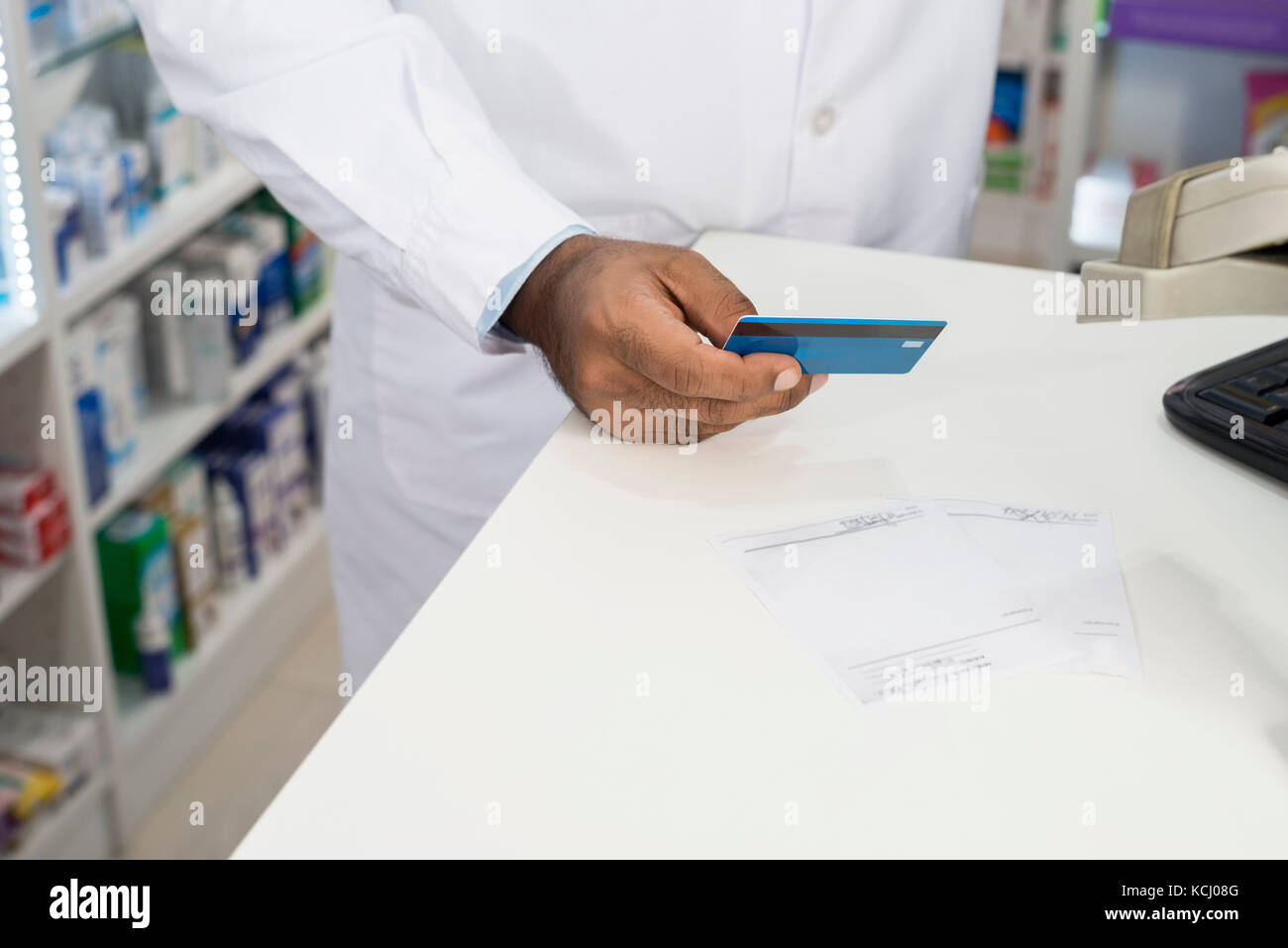 Chemist shop counter hi-res stock photography and images - Alamy