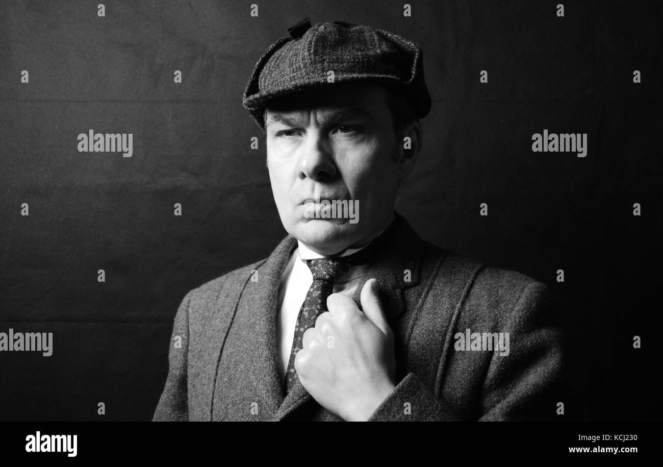 Dectective hi-res stock photography and images - Alamy