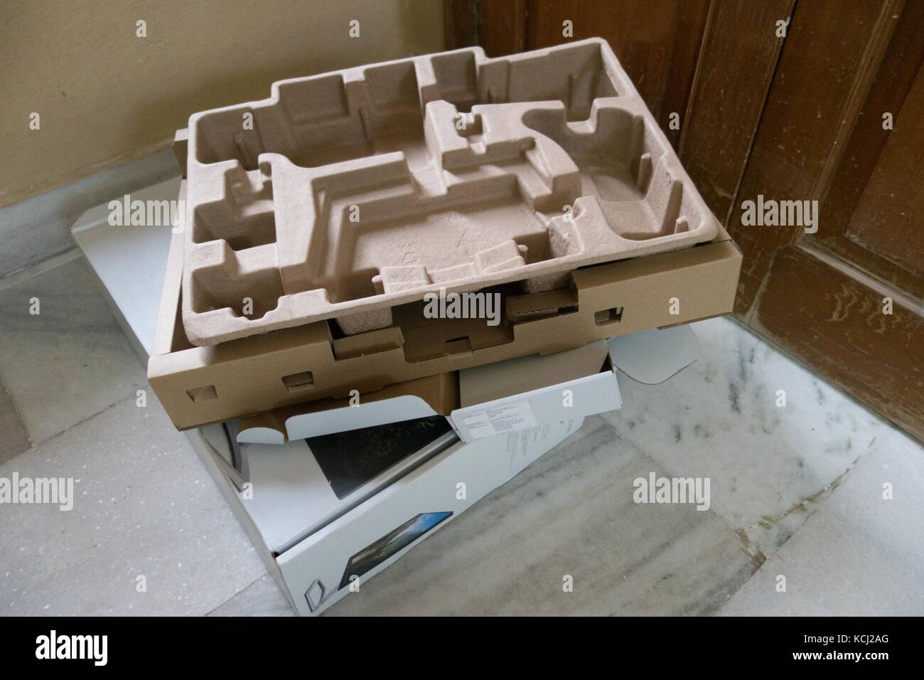 Electronic packaging boxes Stock Photo - Alamy