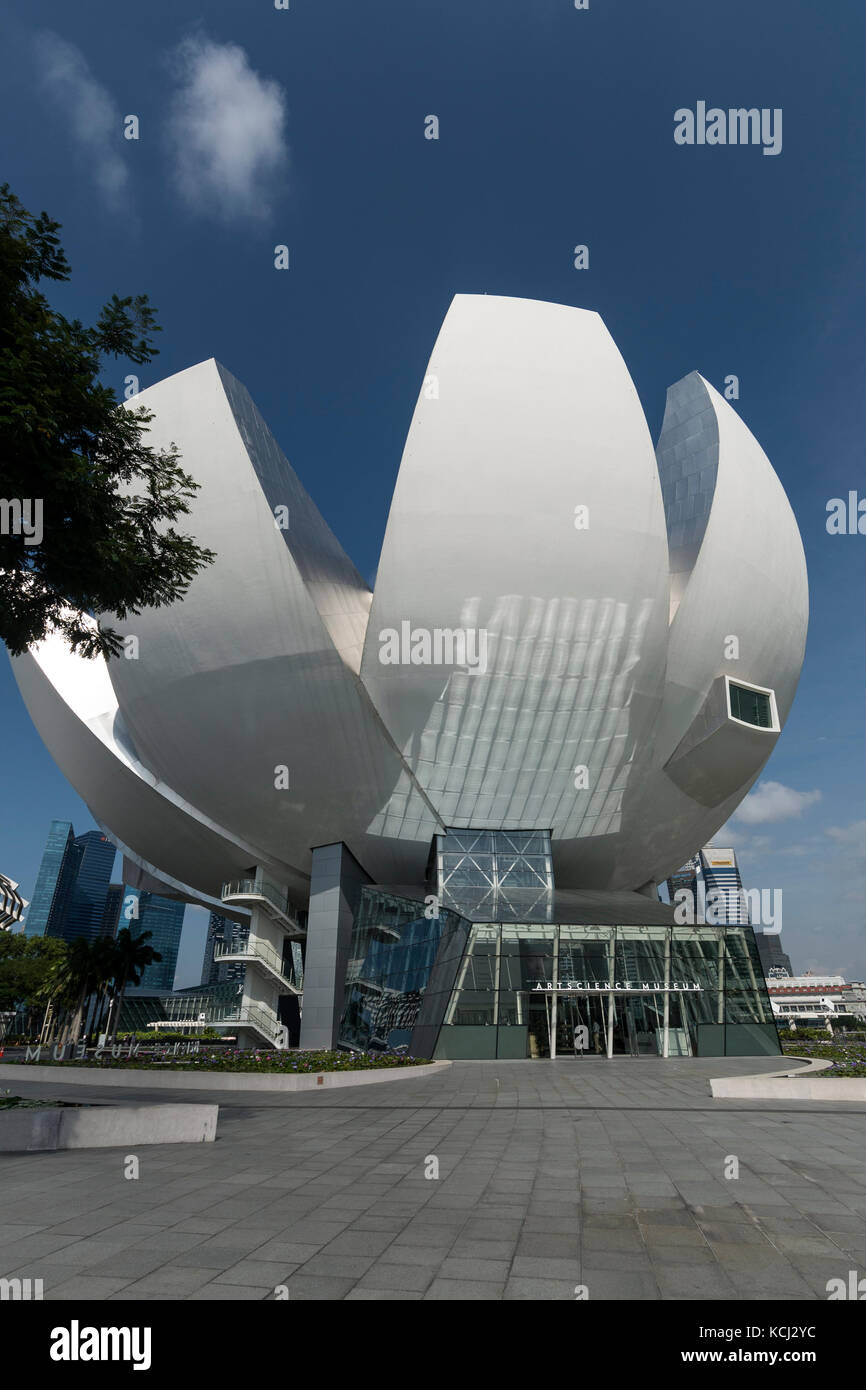 The world's first ArtScience museum designed in the shape of a lotus ...