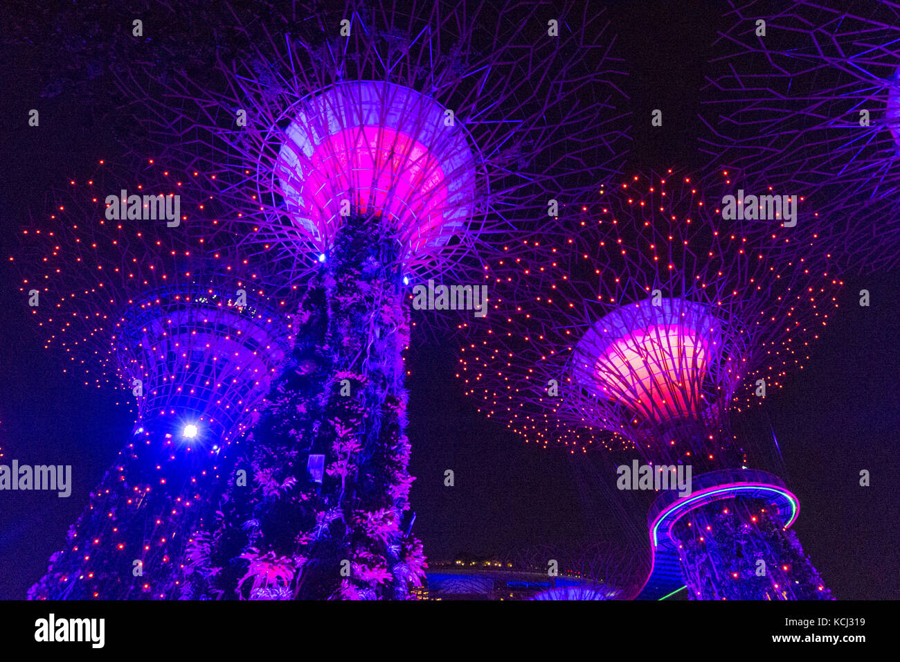 Solar powered supertree hi-res stock photography and images - Alamy