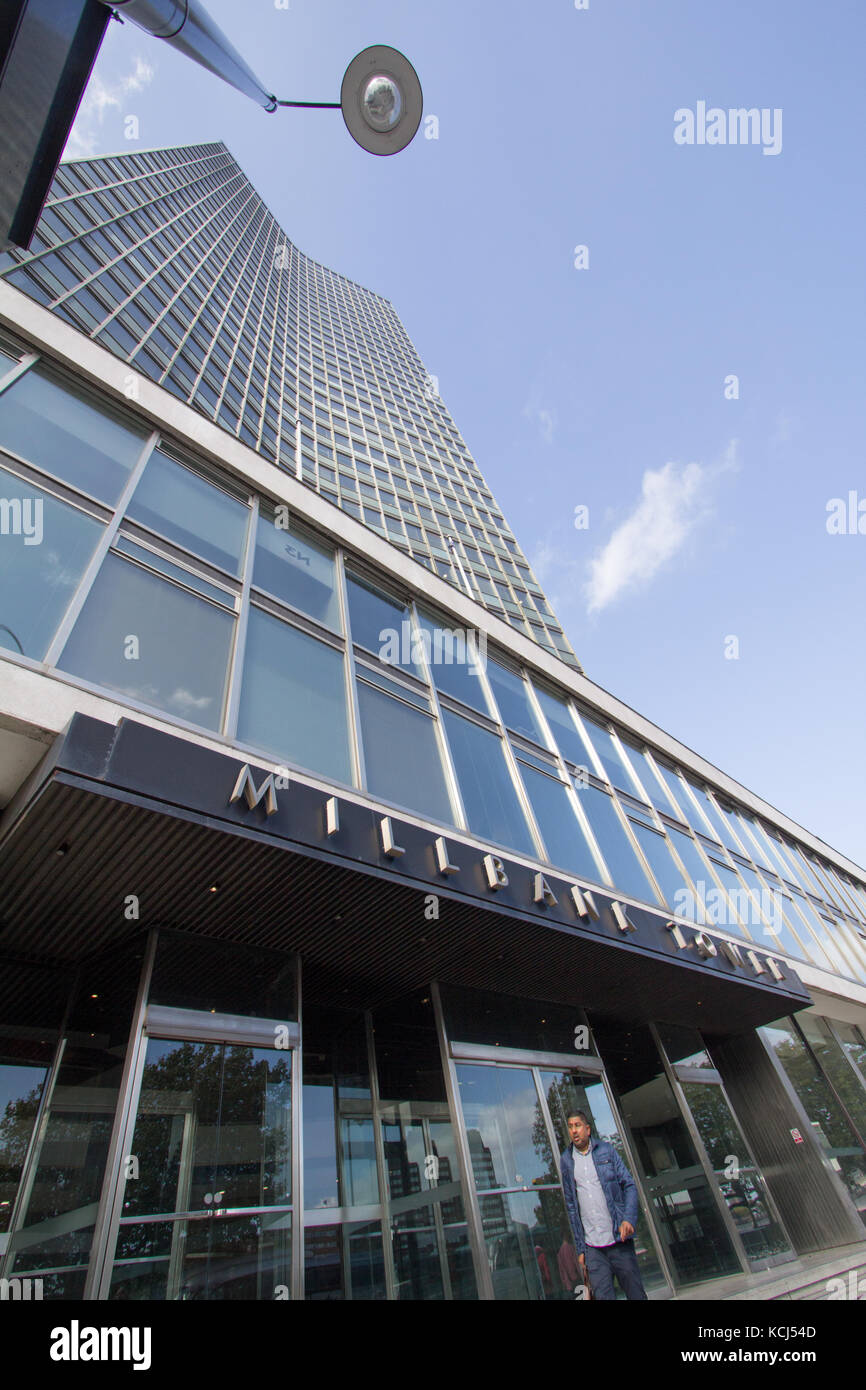 Schlumberger rolls royce hi-res stock photography and images - Alamy