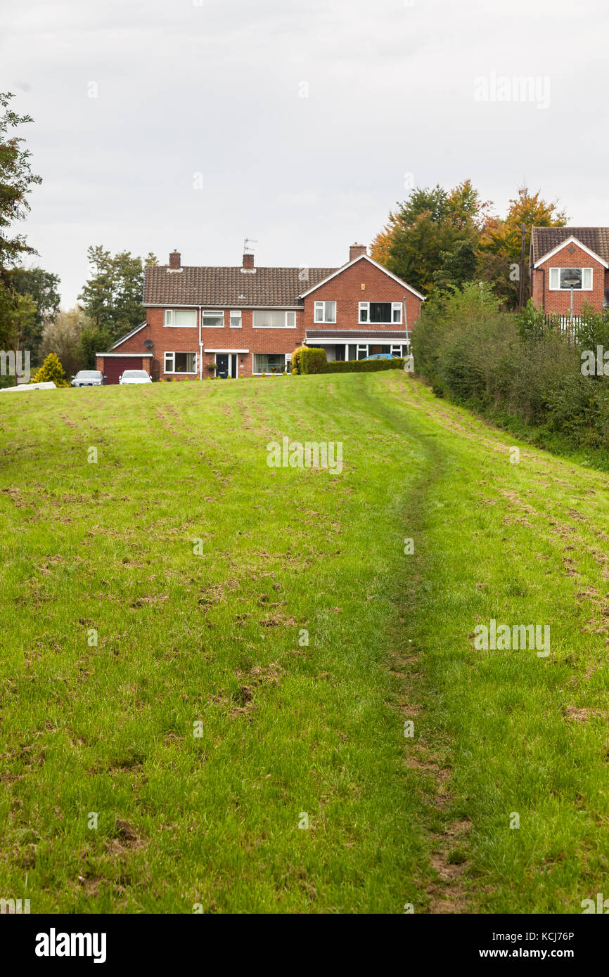 Short cut path hi-res stock photography and images - Alamy