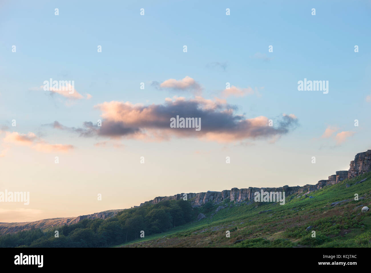Beautiful landscape image of Stanage Edge during Summer sunset in Peak ...