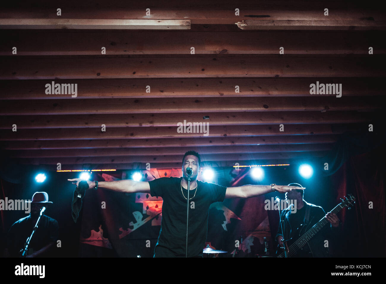 Black milk rapper hi-res stock photography and images - Alamy