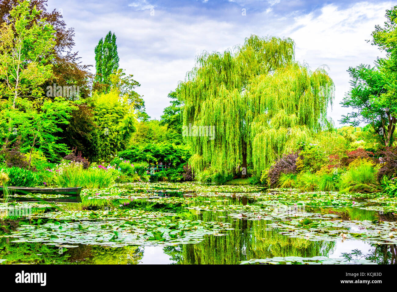 Famous Lily pond in Monet's garden Stock Photo - Alamy