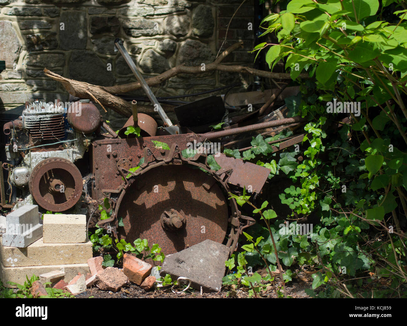 Deterioration of rusty objects and junk, rubbish tip - photo Stock ...