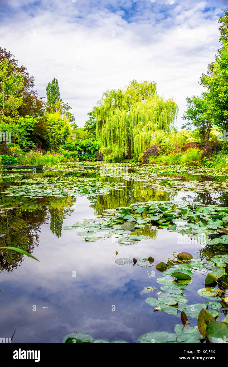 Famous Lily pond in Monet's garden Stock Photo - Alamy