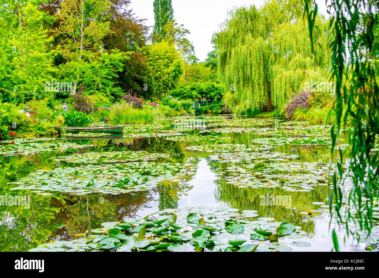 Famous Lily pond in Monet's garden Stock Photo - Alamy