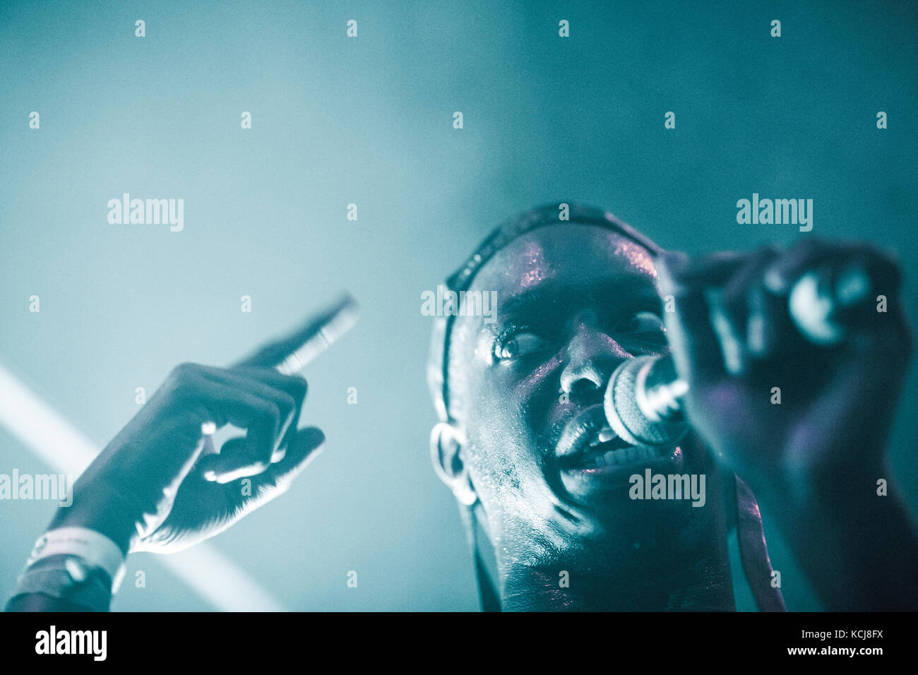 Le1f rapper hi-res stock photography and images - Alamy