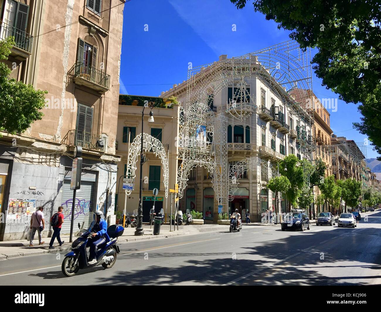 Streets of Palermo Stock Photo - Alamy
