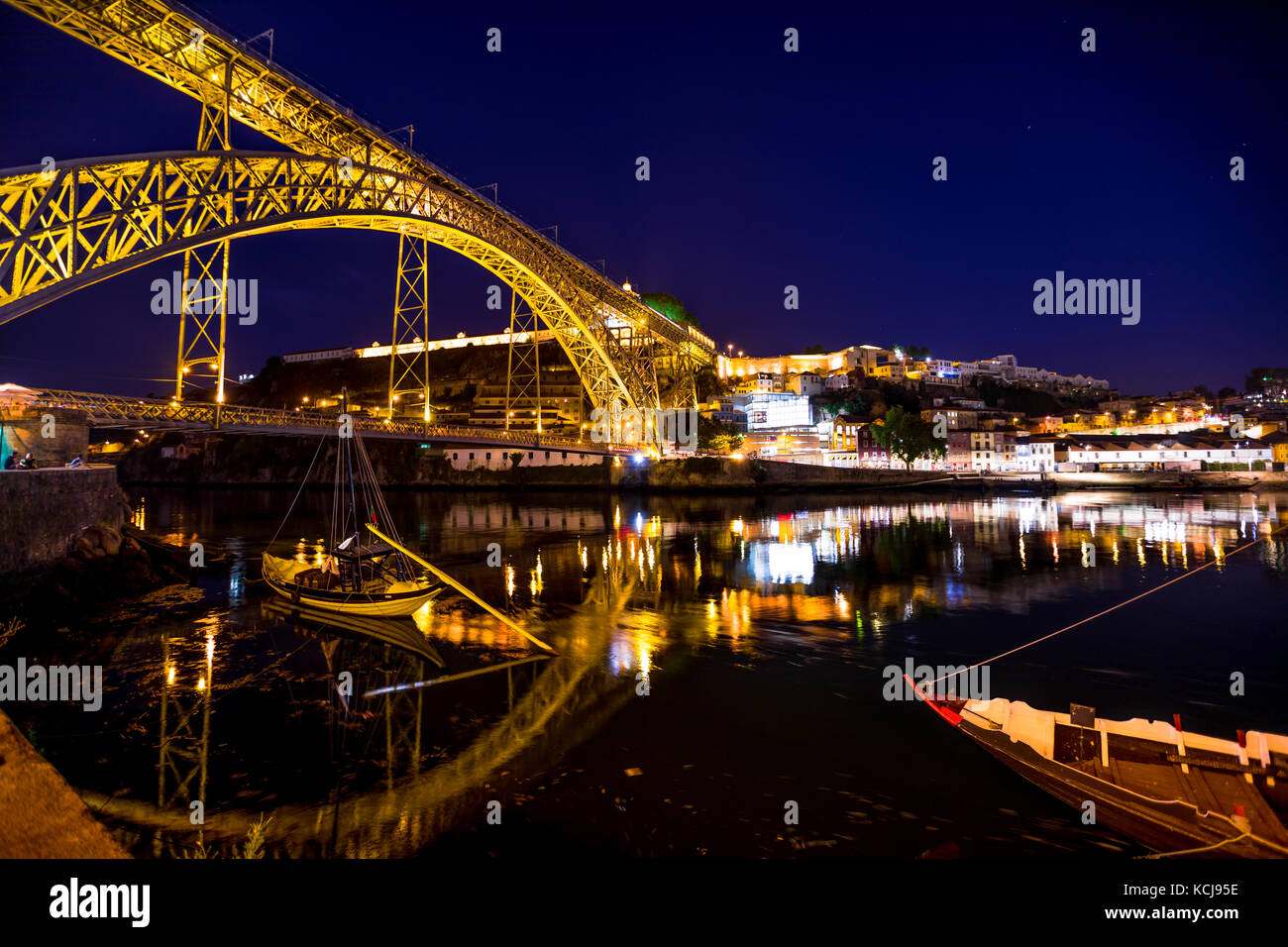 Dom icon hi-res stock photography and images - Alamy