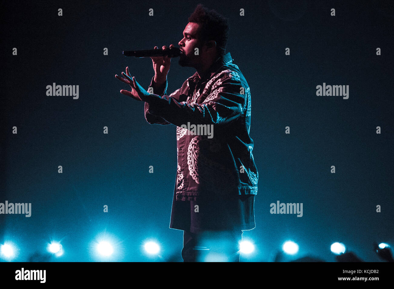 Pop singer artist canadian hi-res stock photography and images - Alamy