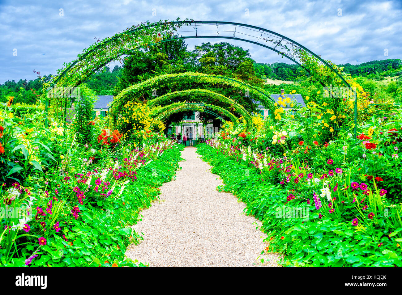 Central arches in Monet's Garden at Giverny, France Stock Photo - Alamy
