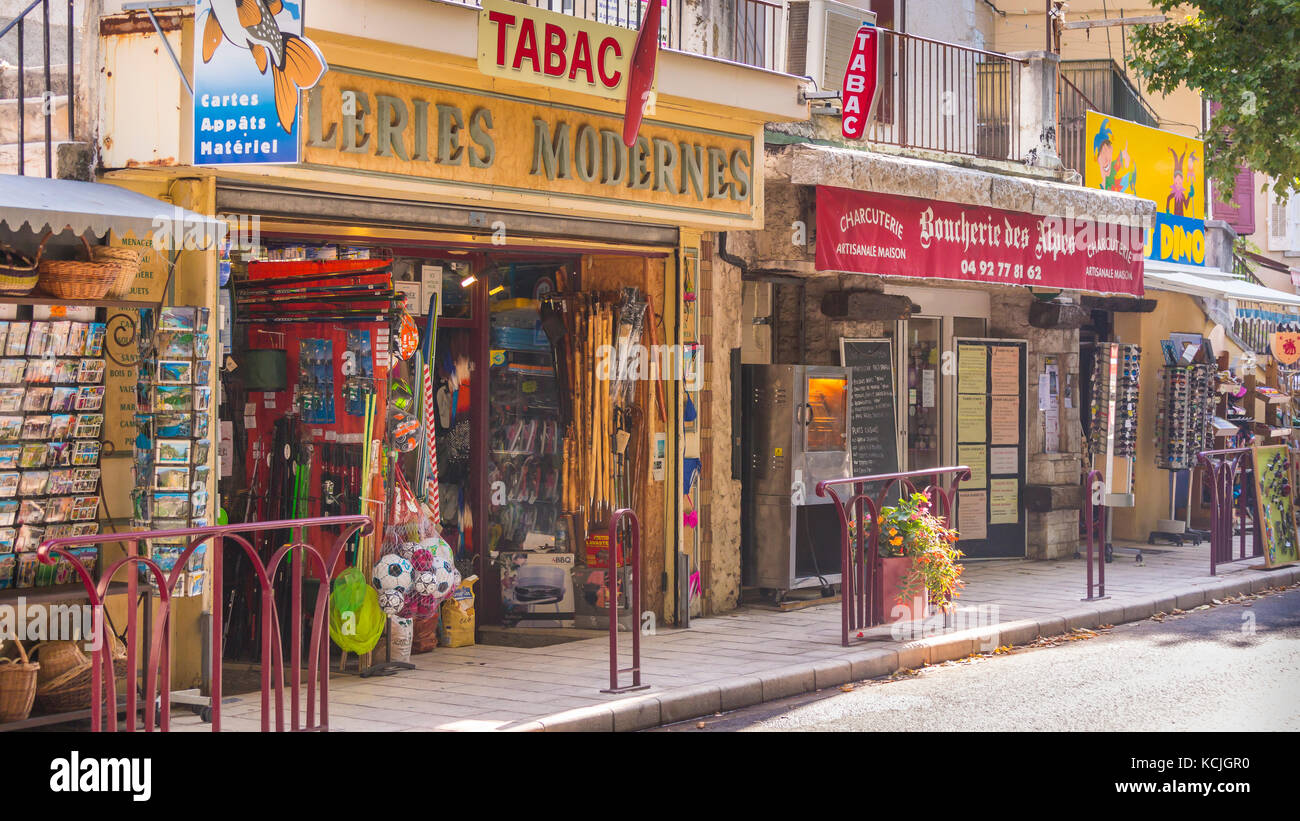 RIEZ, PROVENCE, FRANCE - Shops in village of Riez Stock Photo - Alamy