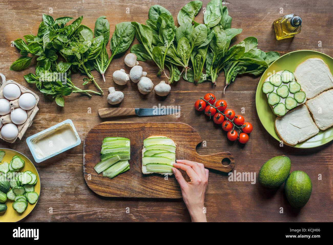 Woman making delicious breakfast hi-res stock photography and images ...