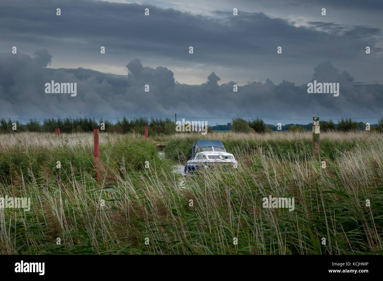 River chet hi-res stock photography and images - Alamy