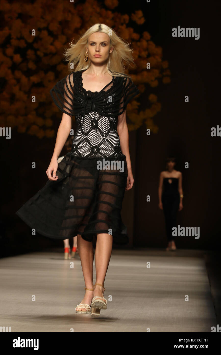 Belo Horizonte, Brazil. 4th Oct, 2017. Model during fashion show ...