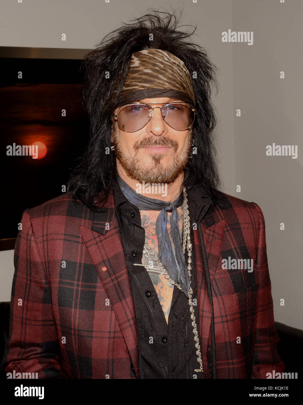 Sixx hi-res stock photography and images - Alamy